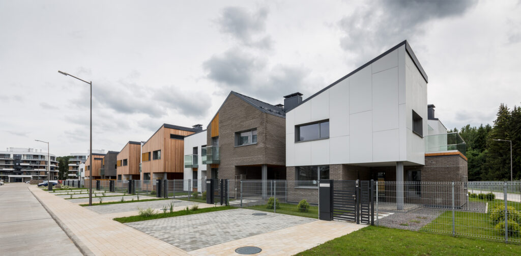 Pirs 15.6 LEVEL80 architects